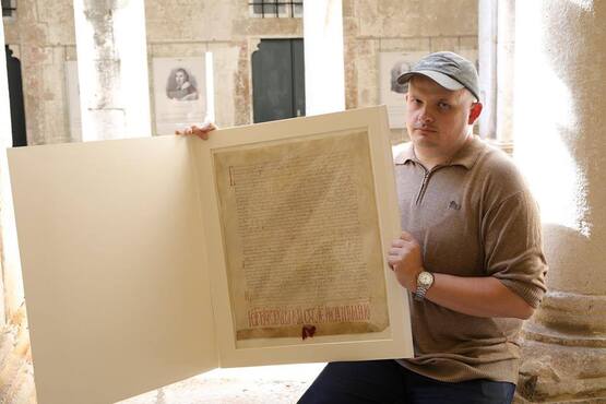 Dautović: Kruna Tvrtka I je po porijeklu časti papinska, po izvoru ...